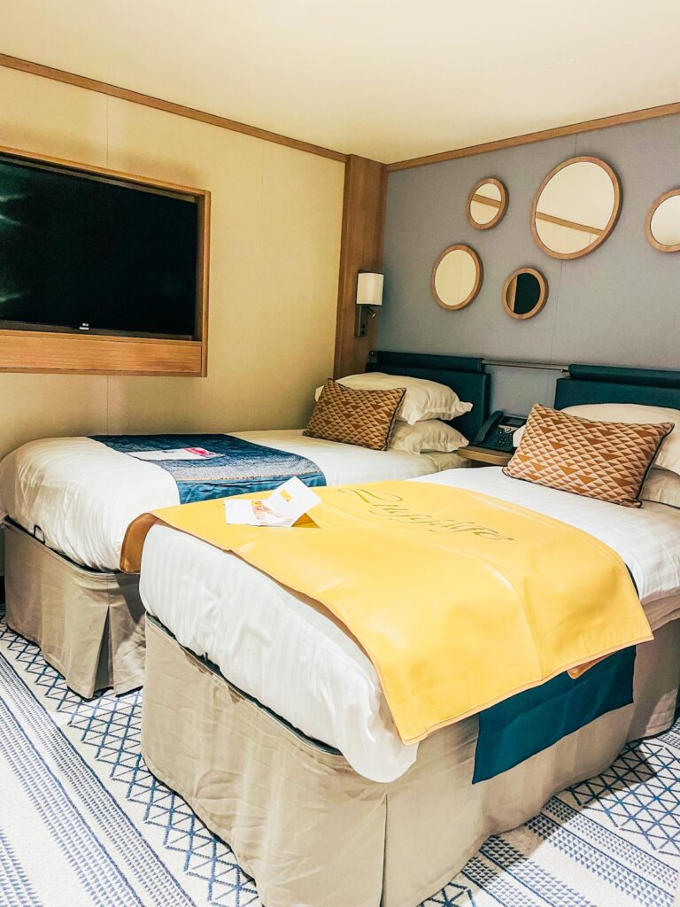 "¡Descubre nuestra impresionante cabina interior en el crucero P&O Iona ...